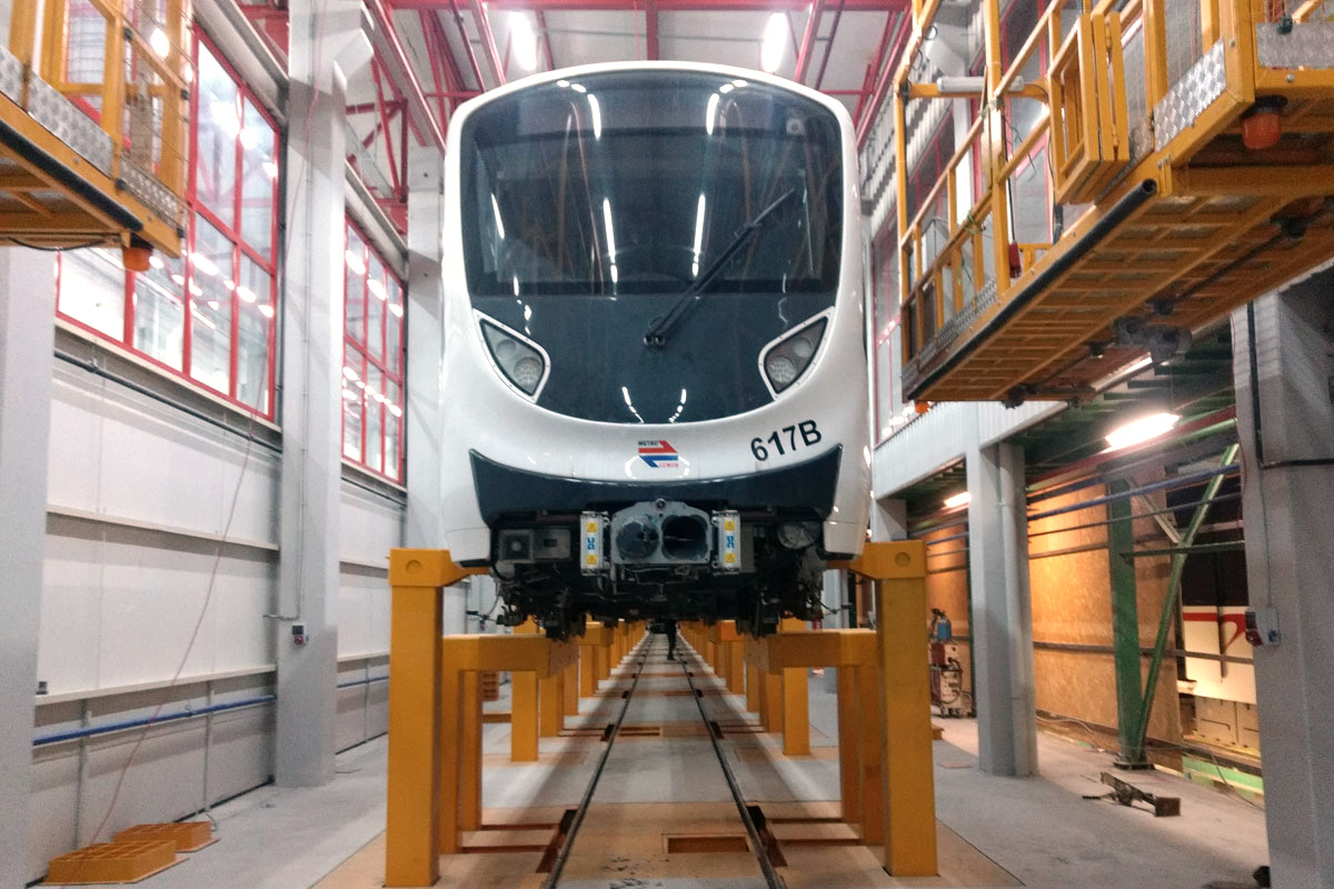 Underfloor Train Lifting System – UMEL